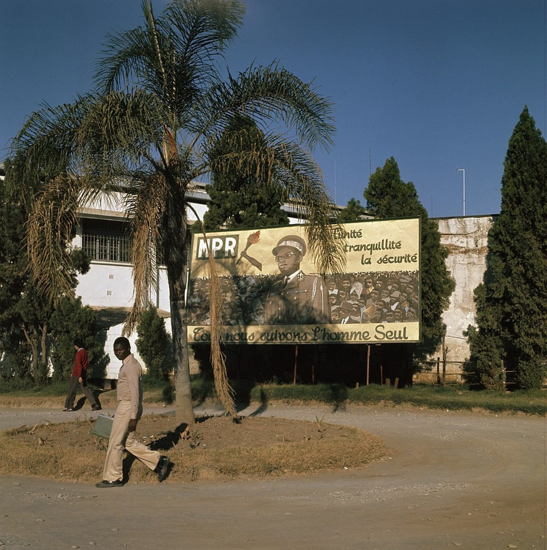 Mobutu, the man-system: anatomy of a zairian power (1965–1997)